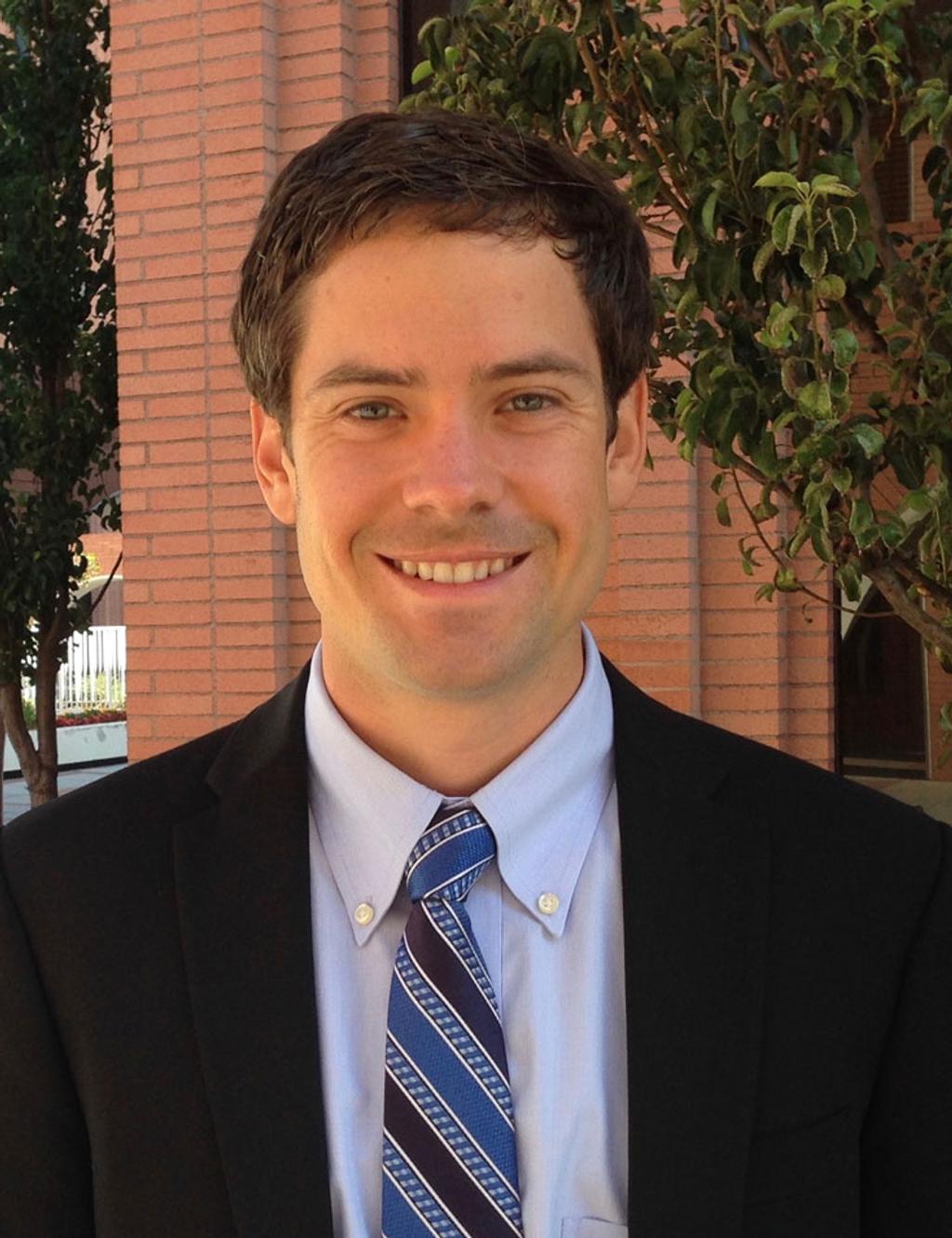 Andrew Bertoli | IE University