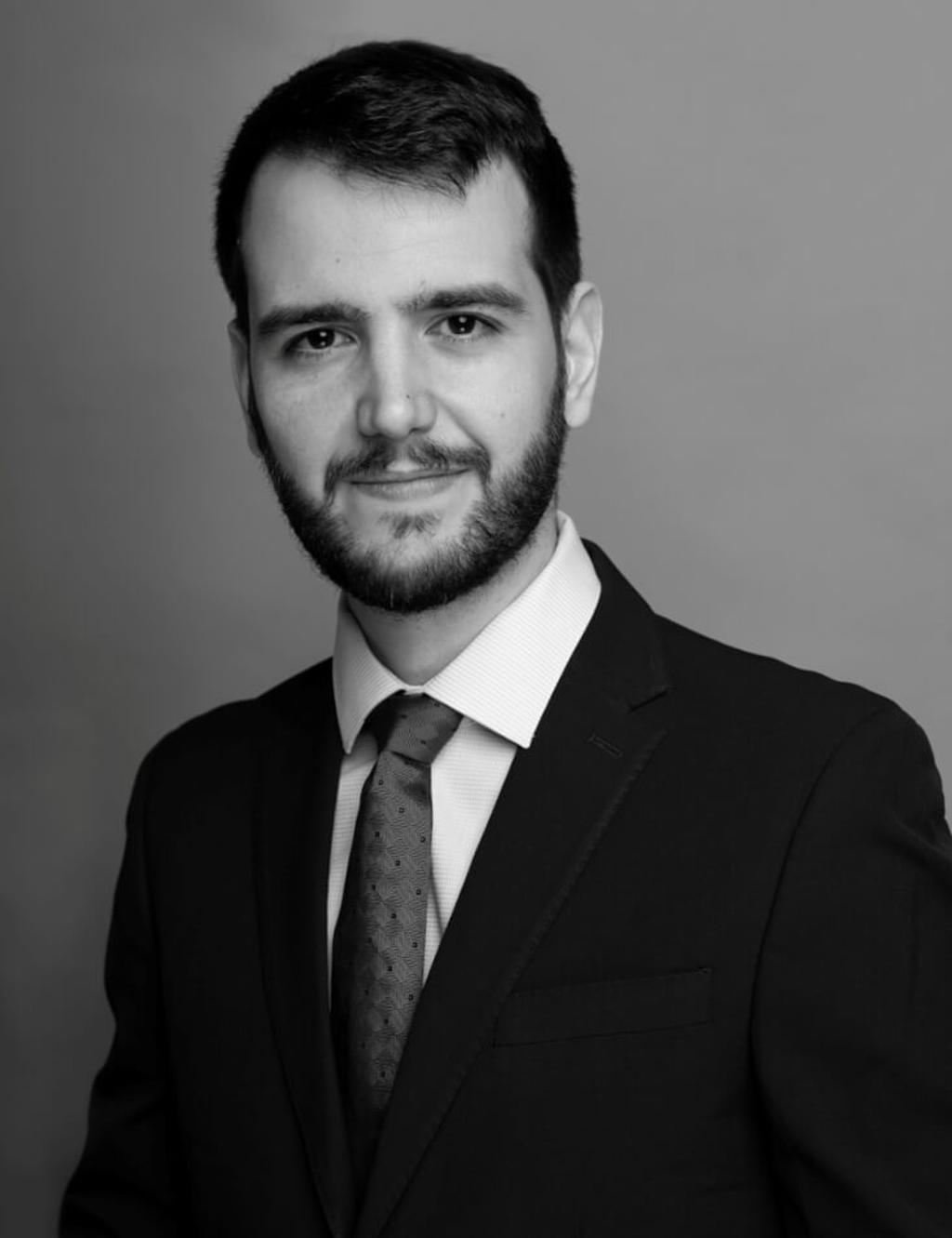 Javier Cerezo | IE University