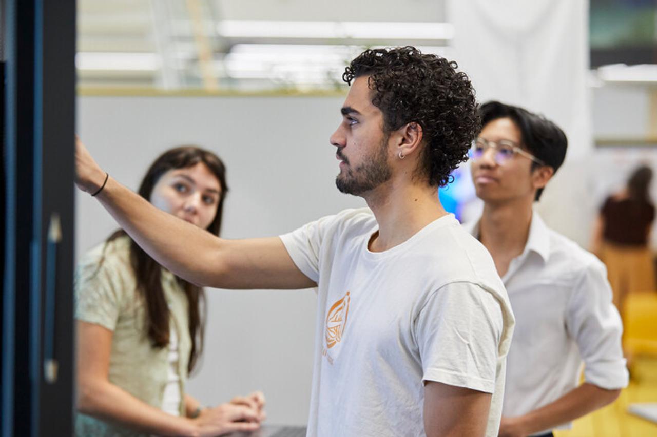 Study Plan - Bachelor in Fashion Design | IE University