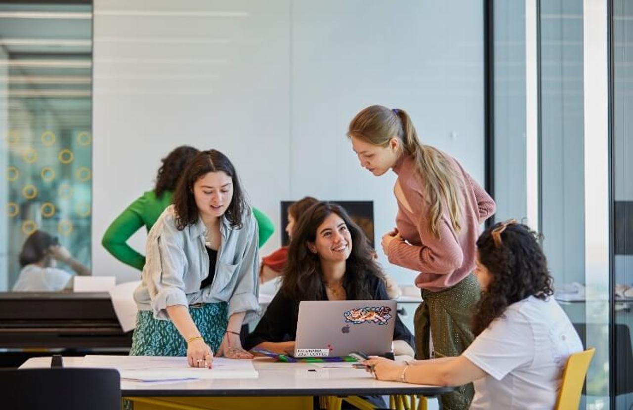 Transfer students | IE University