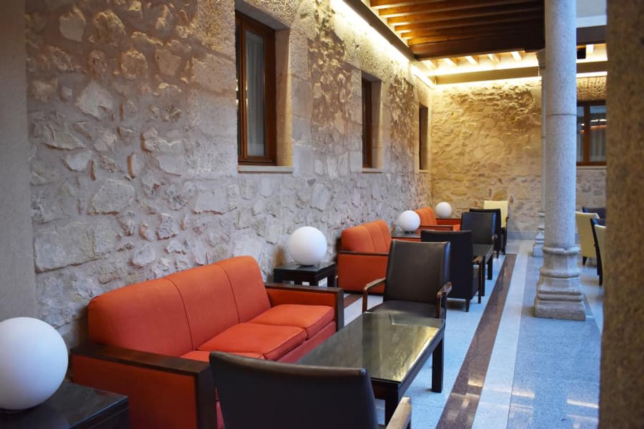 Living In Segovia | IE University