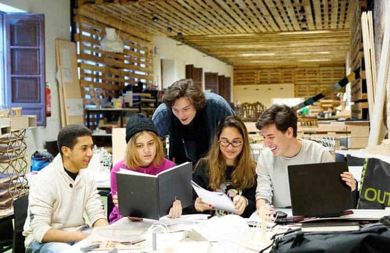 Study Plan - Dual Degree in Business Administration and Design | IE