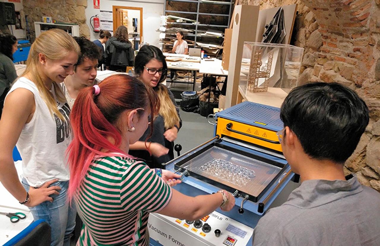Training Sessions and Seminars at the IE University Fab Lab