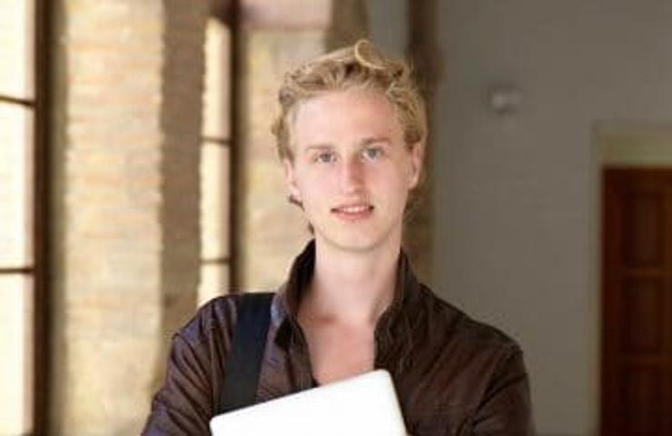 Admissions | IE University Driving Innovation - www.ie.edu