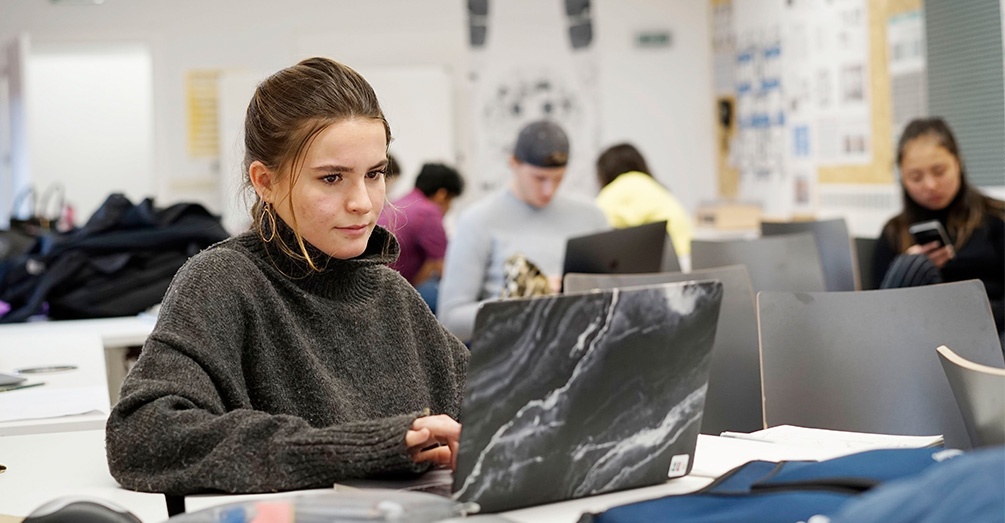 IE University Library reinforces its liquid learning model