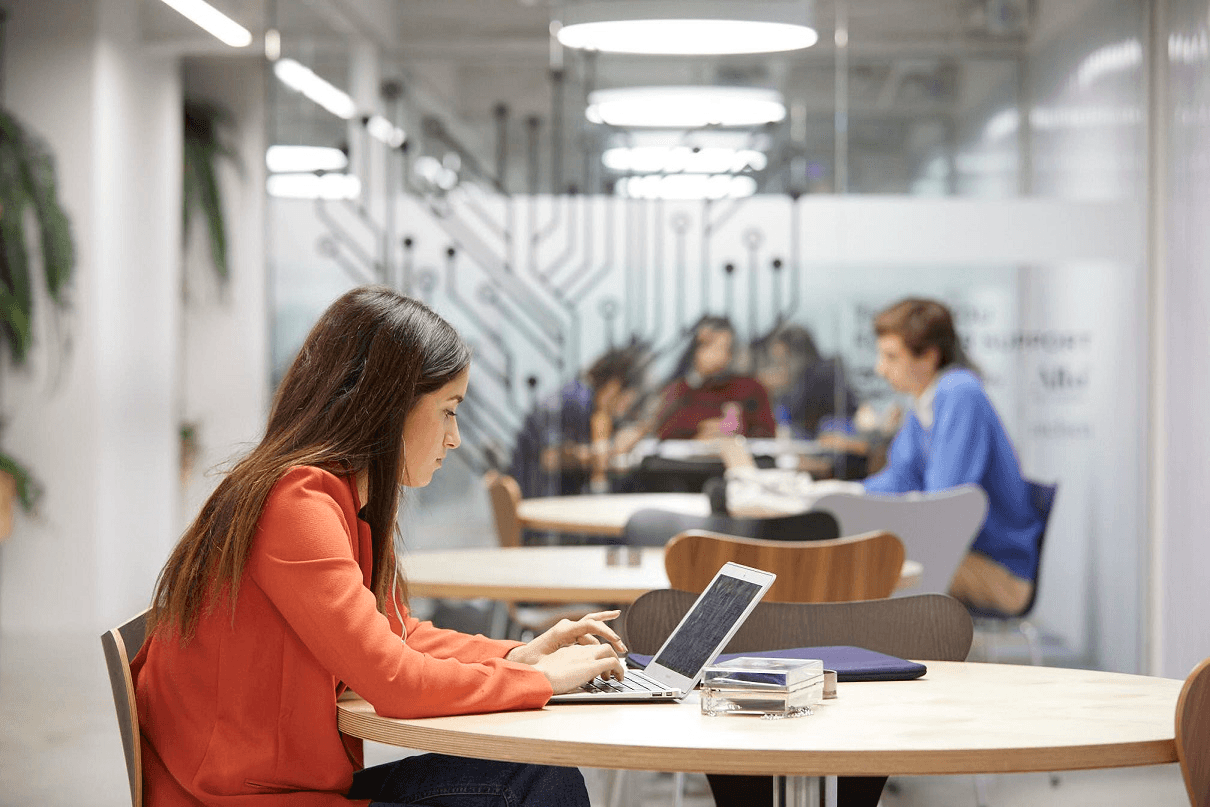 IE Capabilities Academy | Corporate Programs - IE University