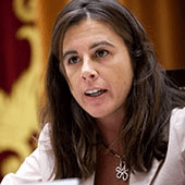 Elena Revilla - Faculty | IE