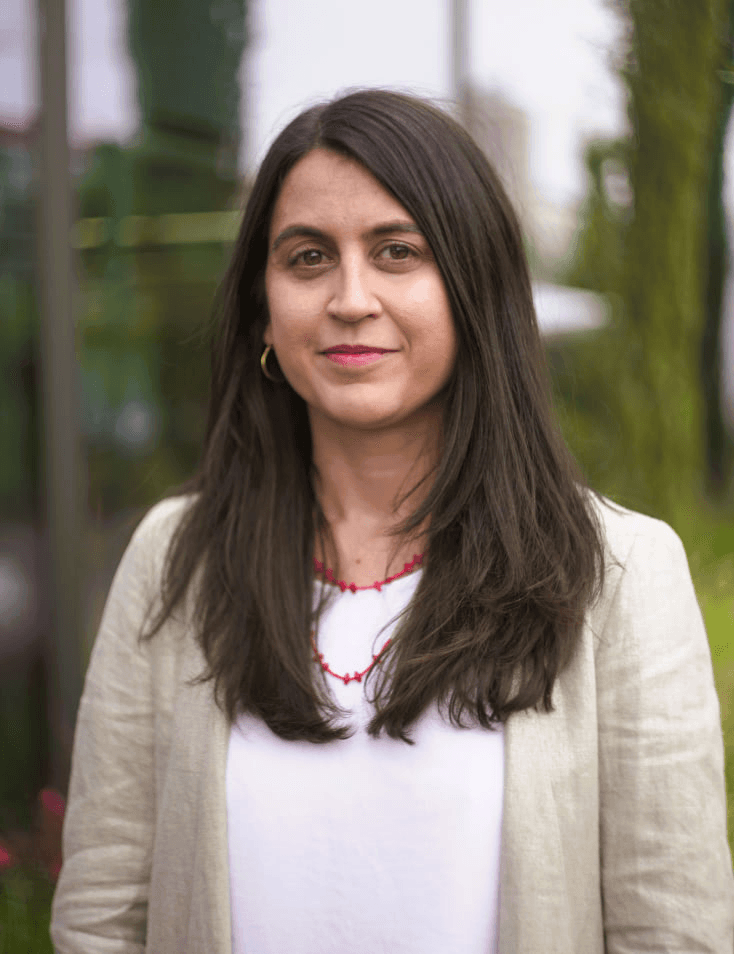 Students and Faculty of the Master in Architecture | IE