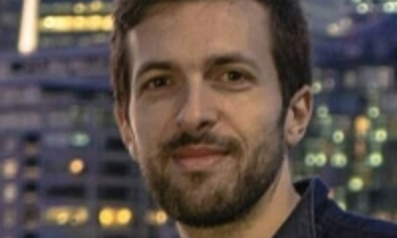 Ángel Flores - Faculty | IE