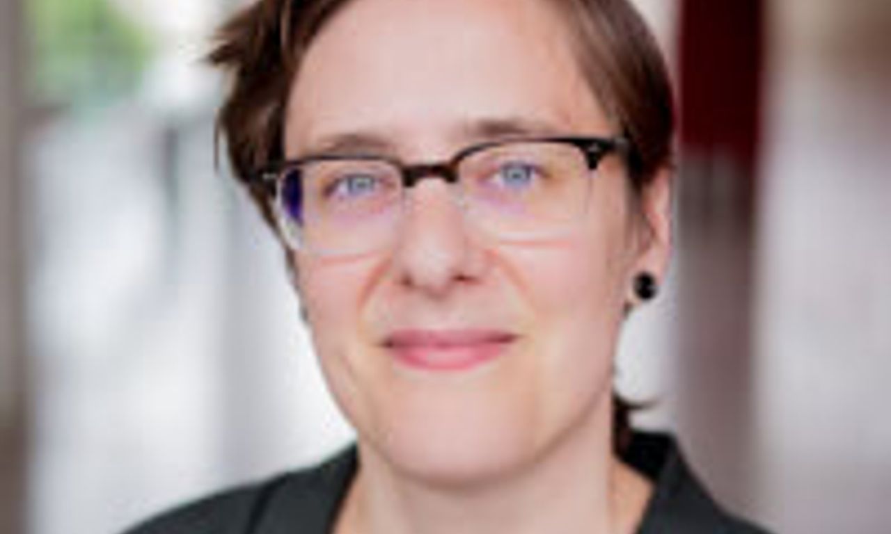 Anna Jabloner - Faculty | IE