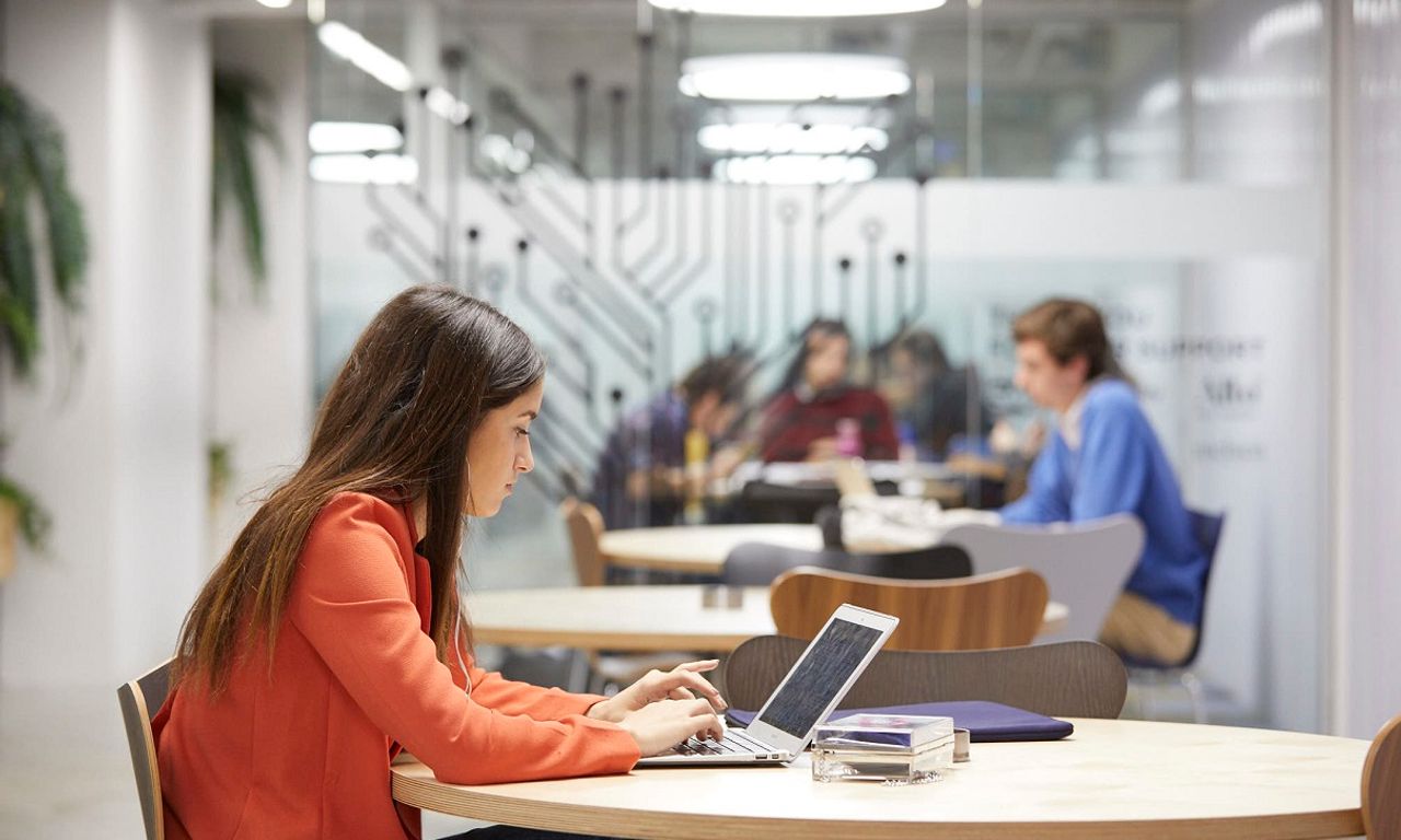 IE Capabilities Academy | Corporate Programs - IE University