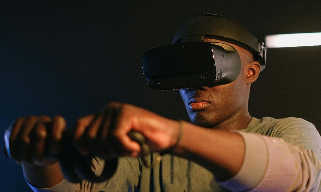 IE University presents study on the risks of AI and cognitive warfare