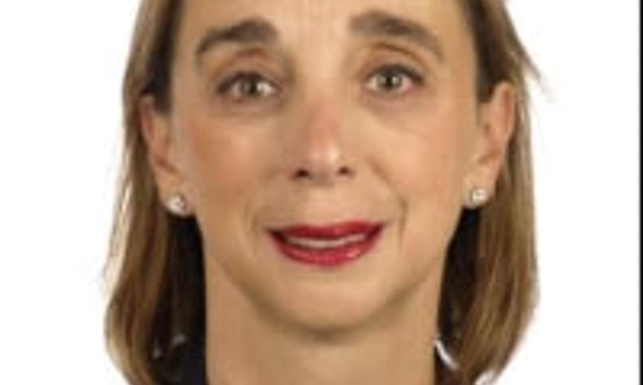 Elena Revilla - Faculty | IE