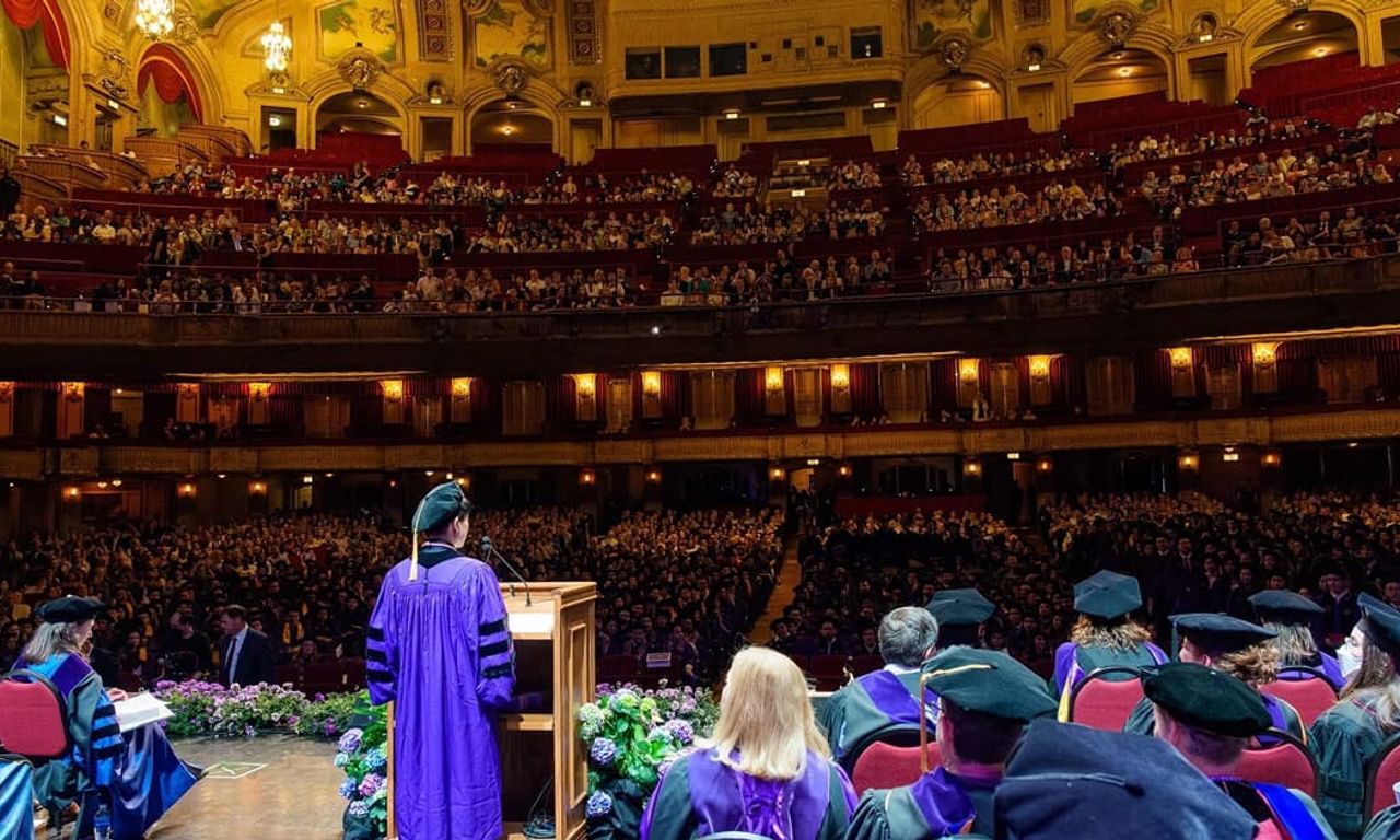 El Executive LL.M. celebra 20 años con una ceremonia de graduación ...