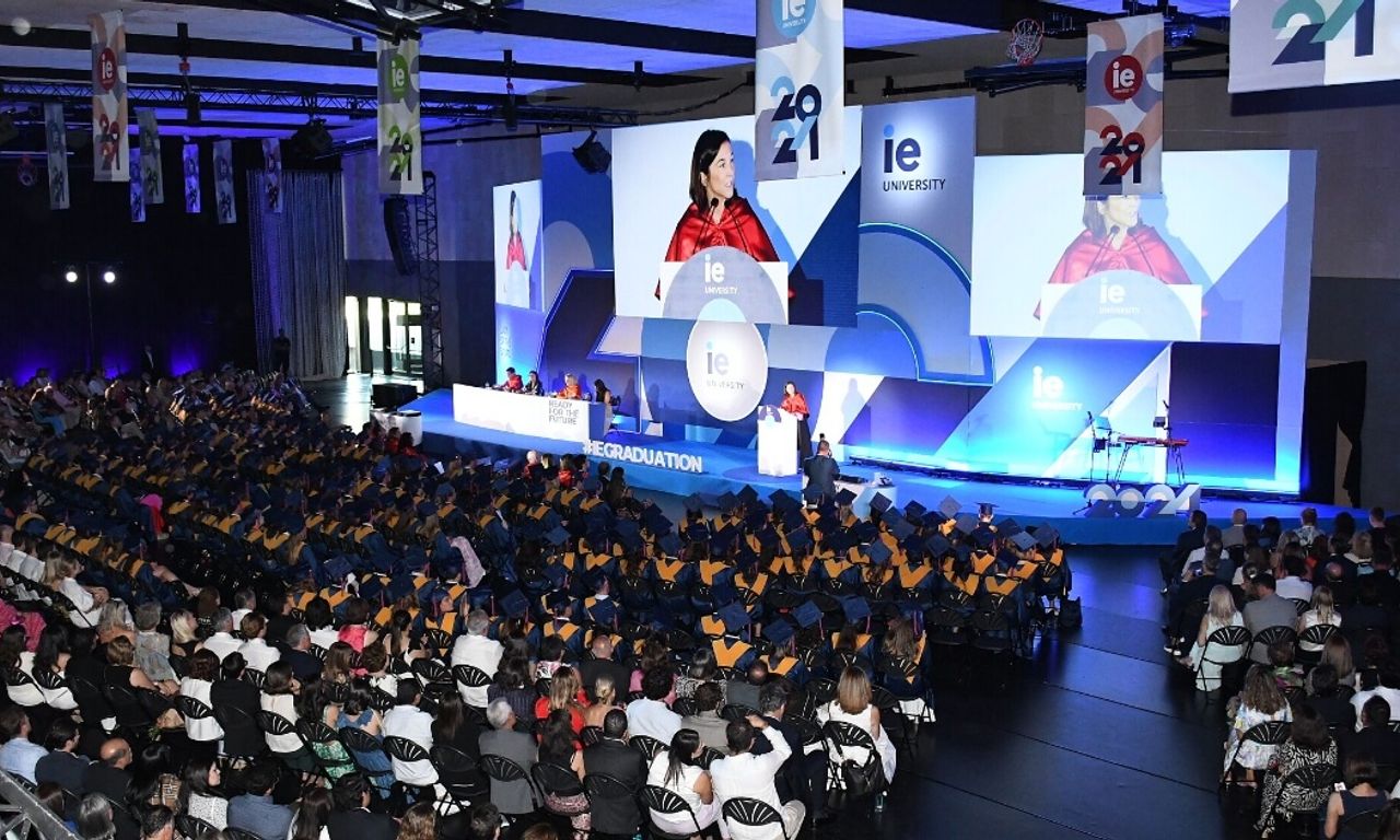 IE Law School celebrates the graduation of more than 250 Master students