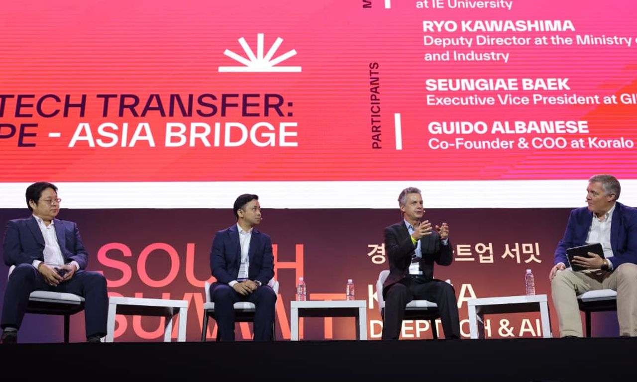 IE School of Science and Technology builds bridges Europe-Asia at South Summit Korea