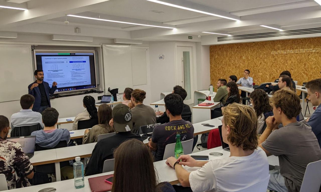 IE School of Science and Technology Kicks off new Sci-Tech Talks Series