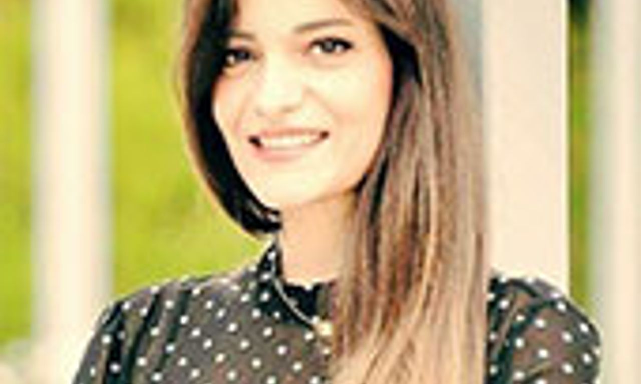 Maria Fotaki - Claustro | IE