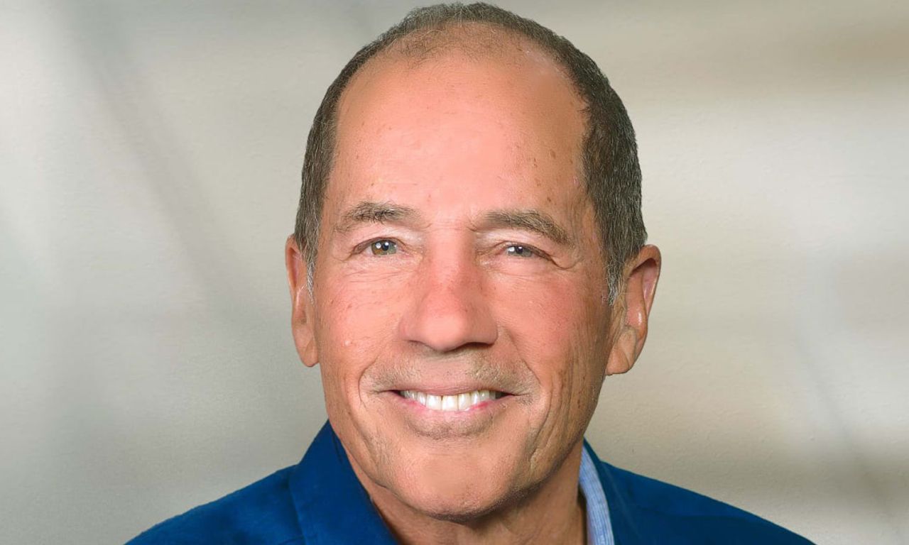 Michael Marks talks about smart construction industry at IE University