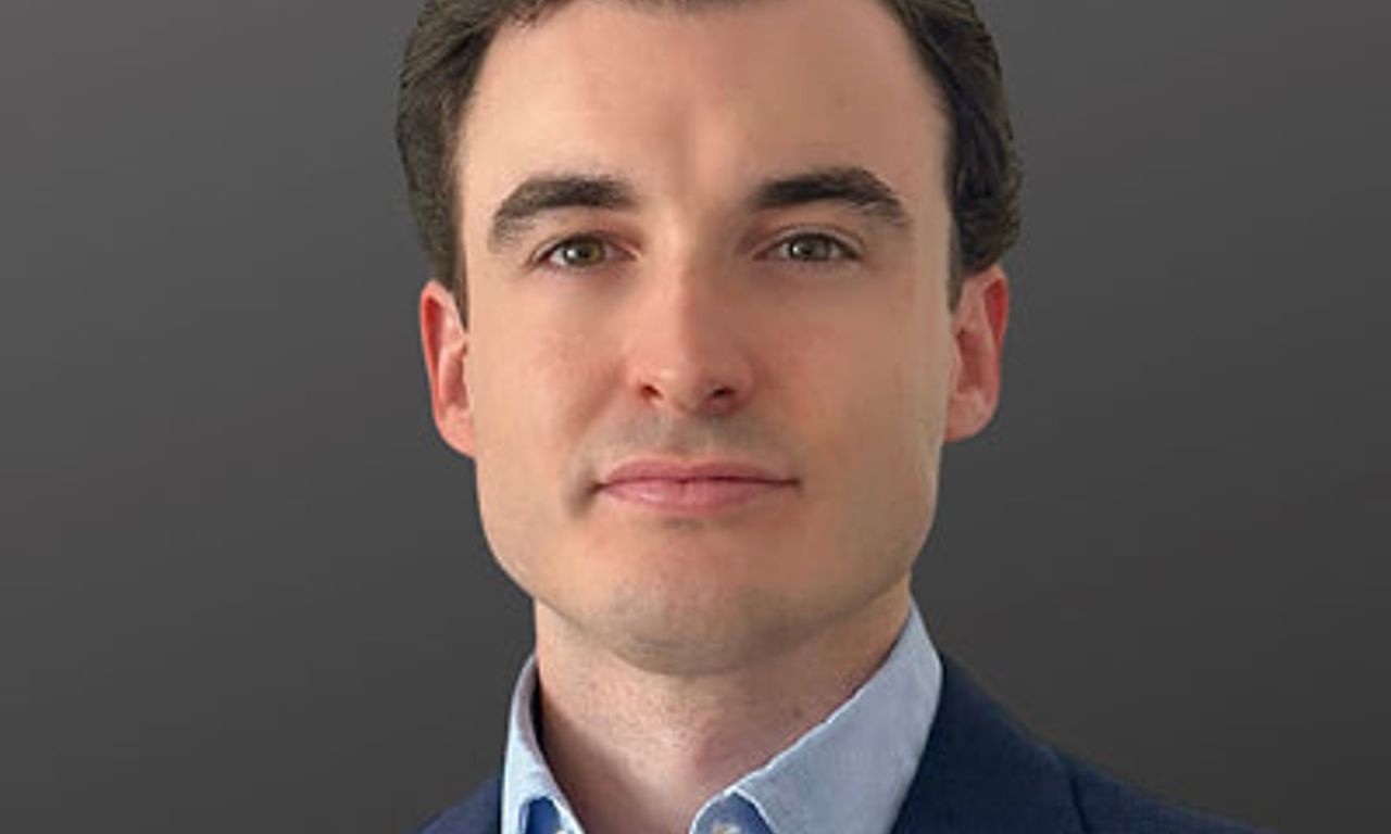 Víctor Martínez-Simancas Aza - Faculty | IE