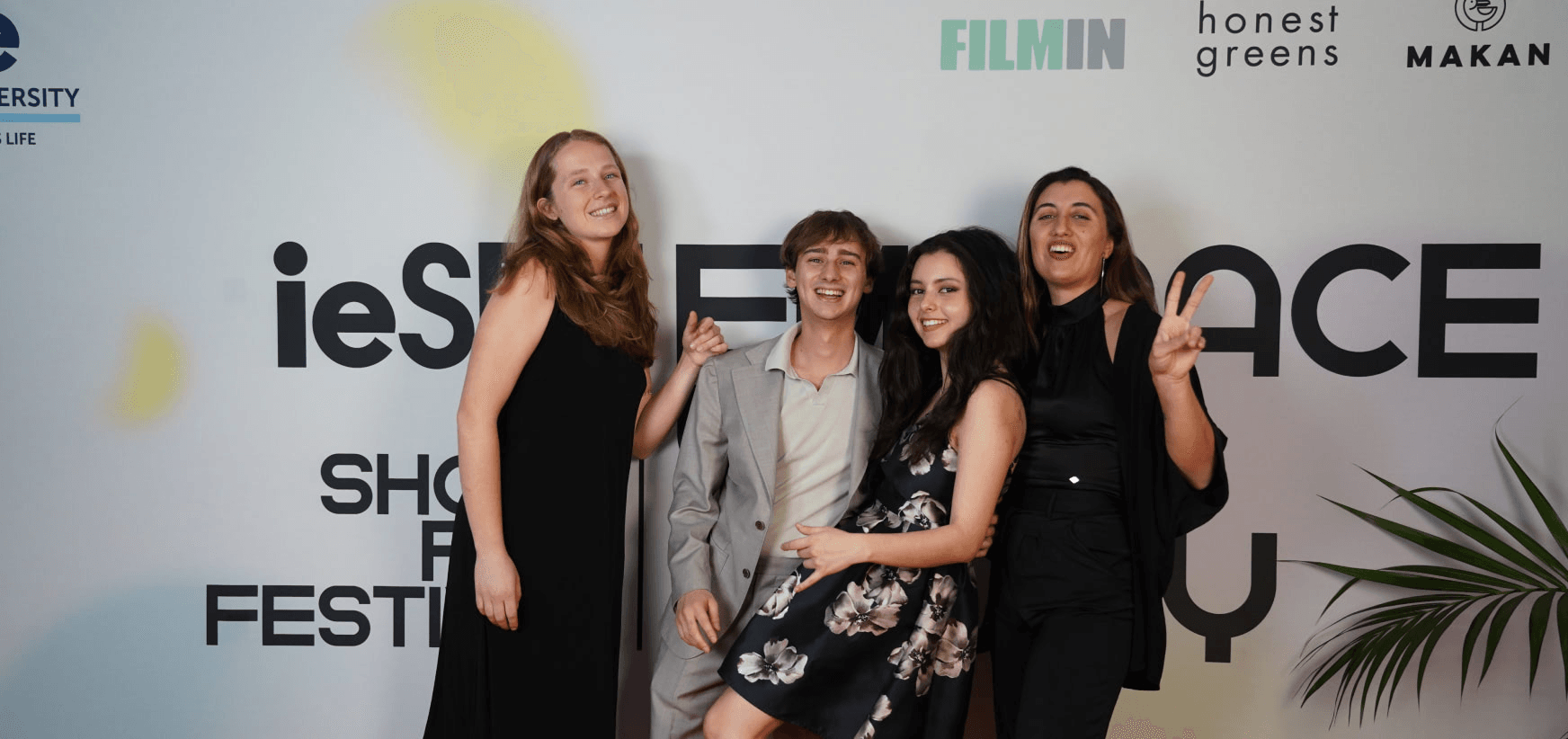 Isabella Deshon - Experience | IE University