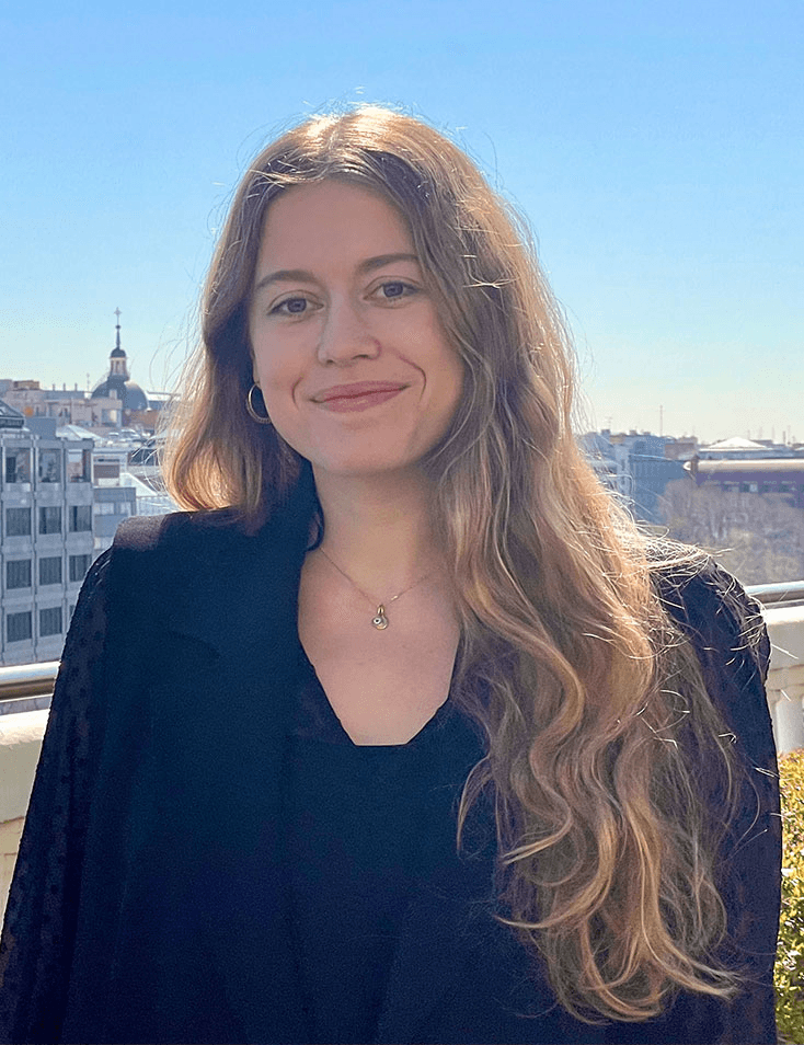 Lourdes Linares Cuadrado | IE Law School