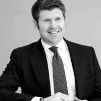 Leonardo Britto León - Claustro | IE